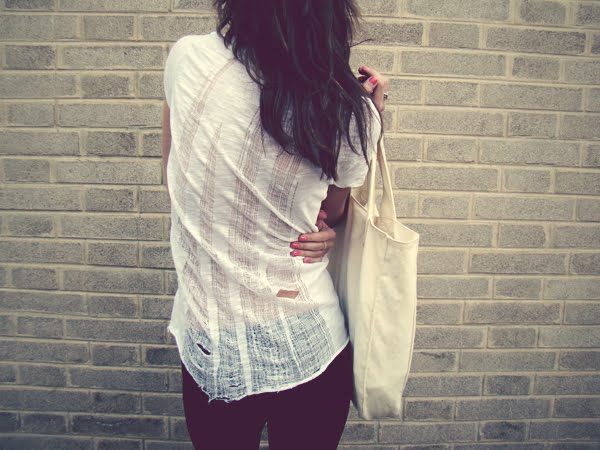 DIY | Shredded Shirt | A Cup Of Style