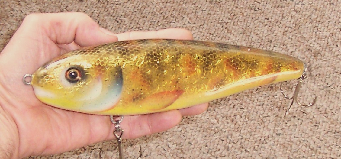 JP Myers Custom Luremaking: 2 Gold Foil Sucker Baits
