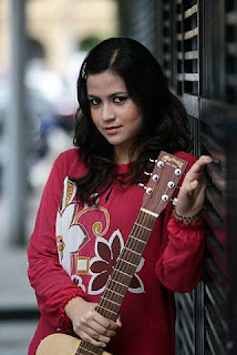 Wacanaku: Ana Raffali dan Lisa Surihani Ada Pertalian??