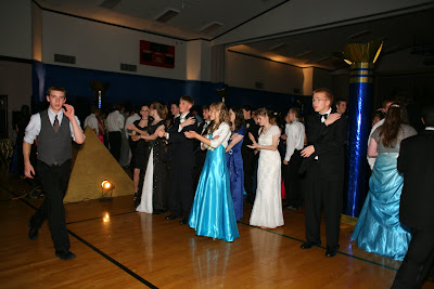 Mormon Prom: Dancing Photos Ready to Download