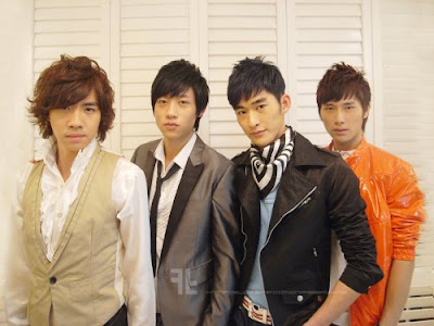posts-its: Different Versions of F4