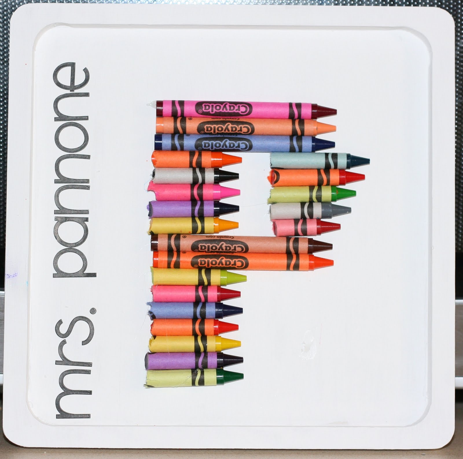 Paper Creativity: Crayon Monogram Sign