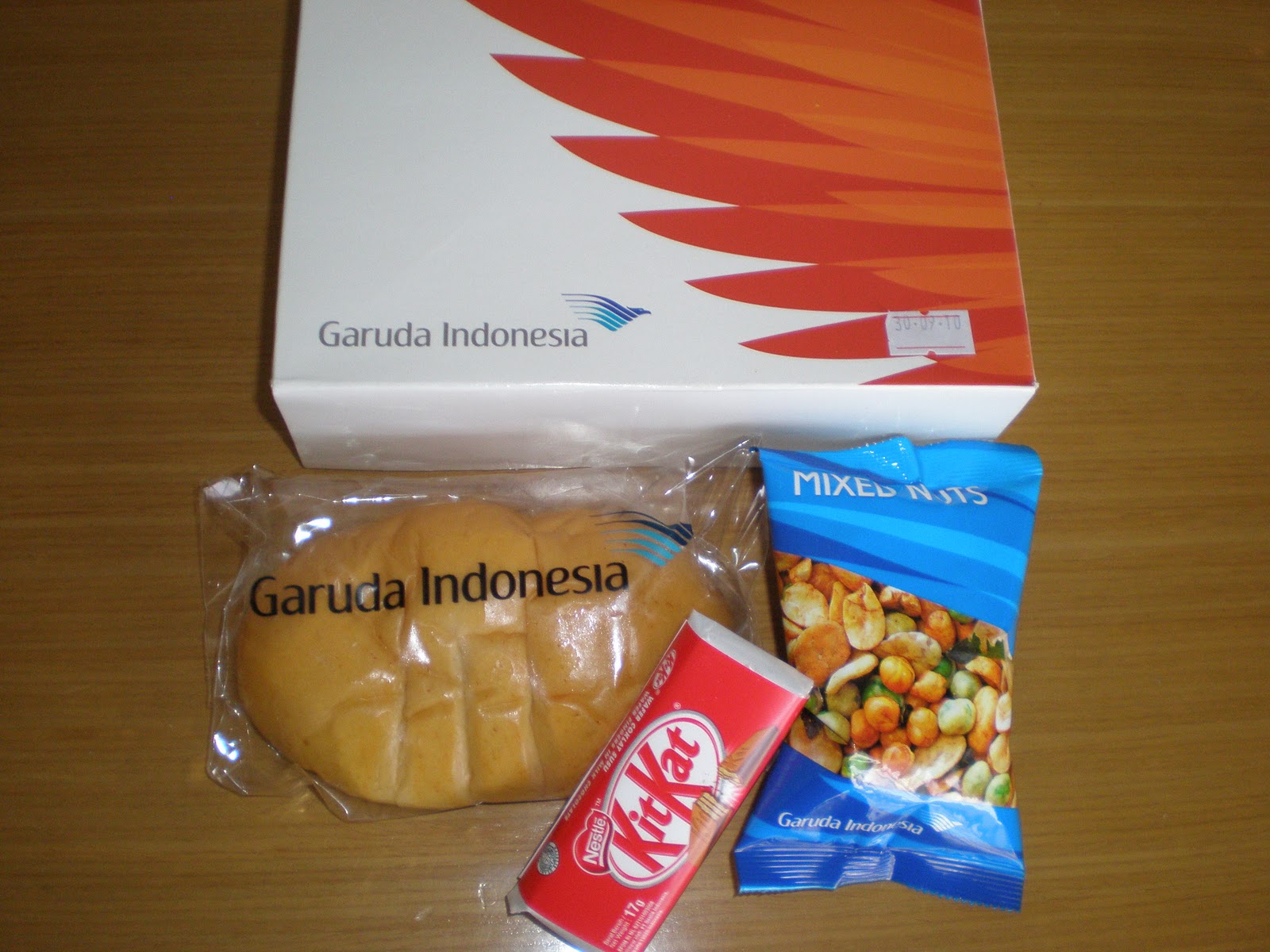 FAMILY blog: Snack di pesawat GARUDA