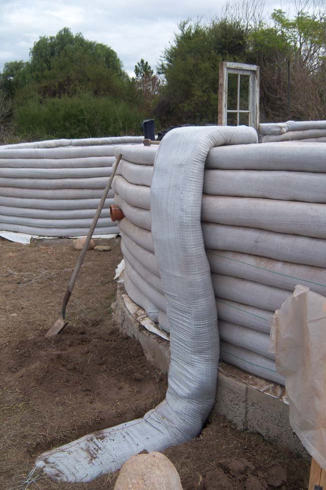 superadobe cordoba argentina: contrafuerte