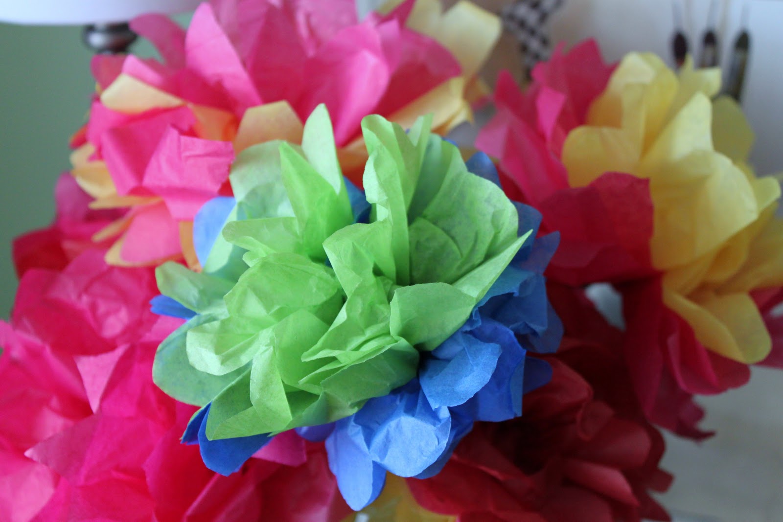 The Neurotic Housewife: Paper Flowers