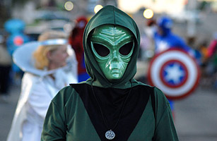 Quirky Festivals Around the World: New Mexico, USA - "Roswell UFO Festival"