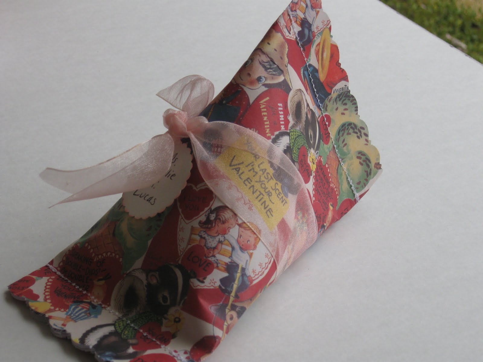 Splendid Things: Triangle Wrapping Tutorial