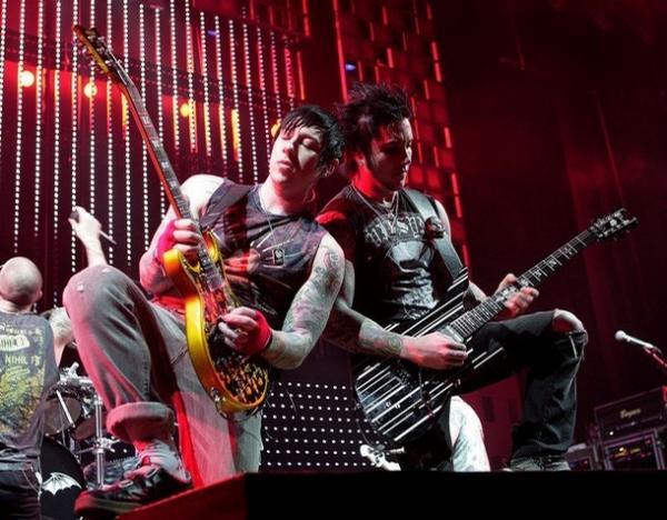 profil Avenged Sevenfold (a7x) | A V I L L O B L O G