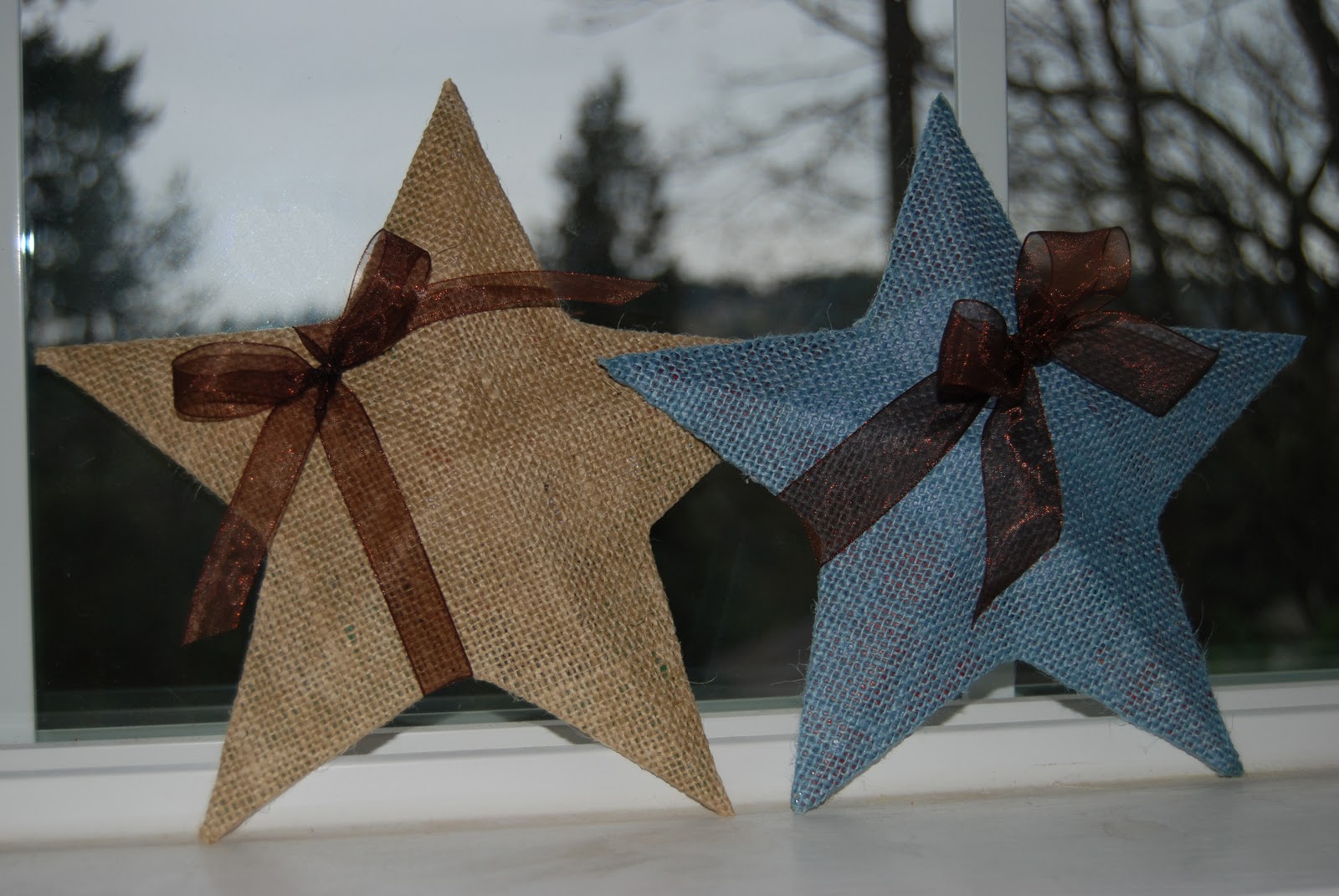 Nap Time Crafts: Burlap Stars
