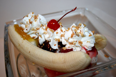 Deep South Dish: Classic Old Fashioned Soda Fountain Banana Split