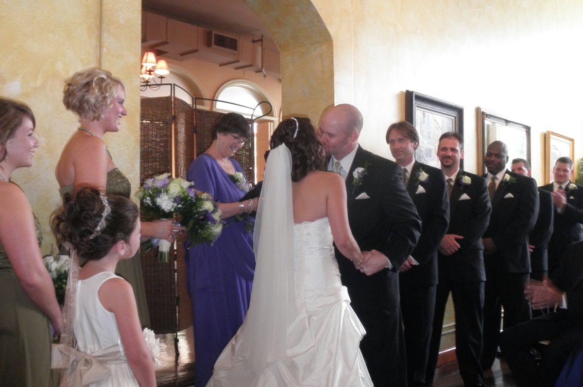 Raleigh Wedding Blog: Caffe Luna Wedding for Jen and Chris!