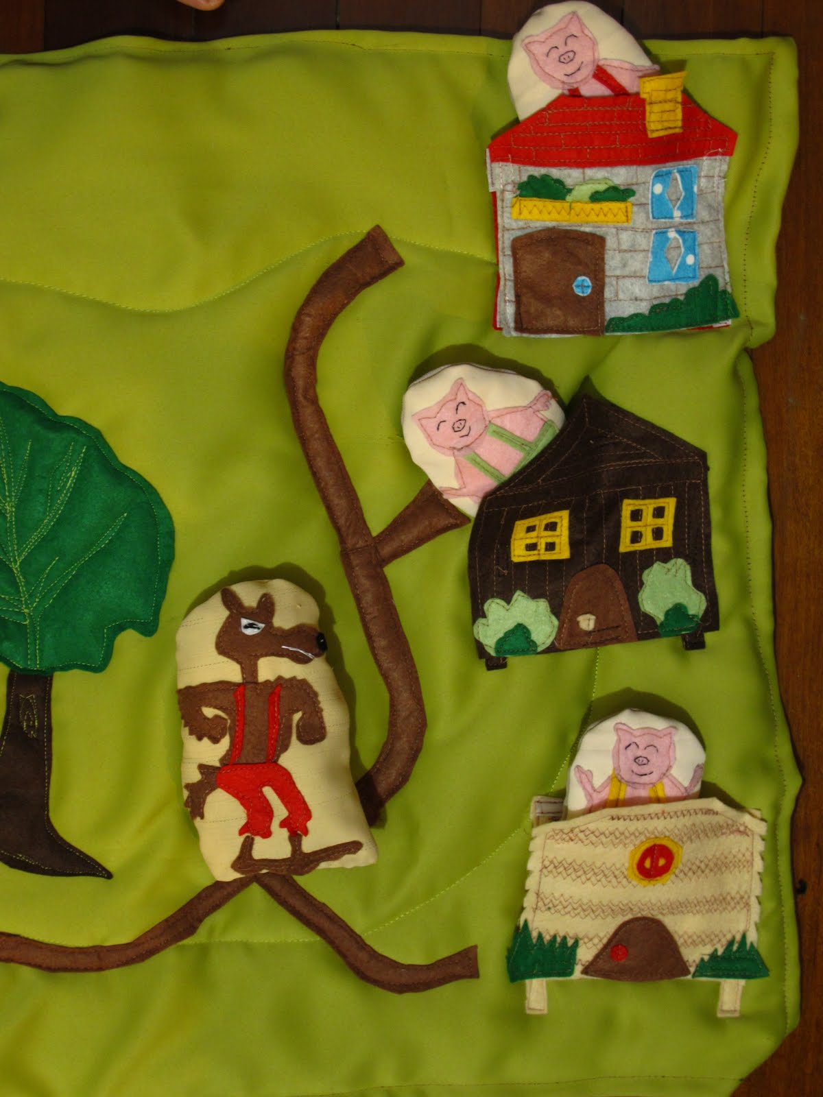 Rabbit The Penguin: DIY Fairy Tale Play Mat!