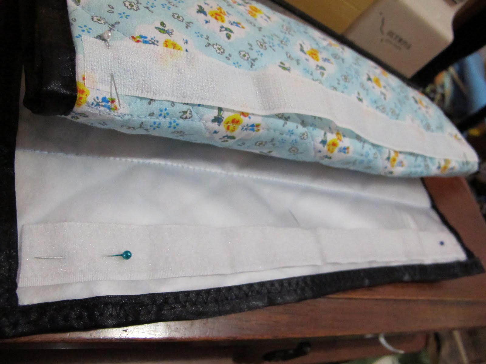 Rabbit The Penguin: DIY Simple Changing Mat Tutorial