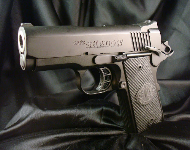 Average Joe's Handgun Reviews: STI Shadow
