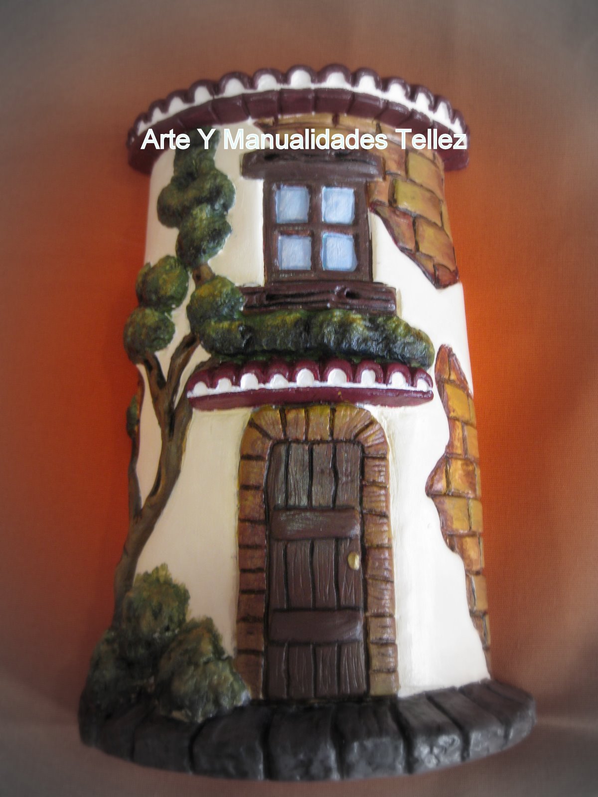 Arte y Manualidades Tellez: Teja decorada