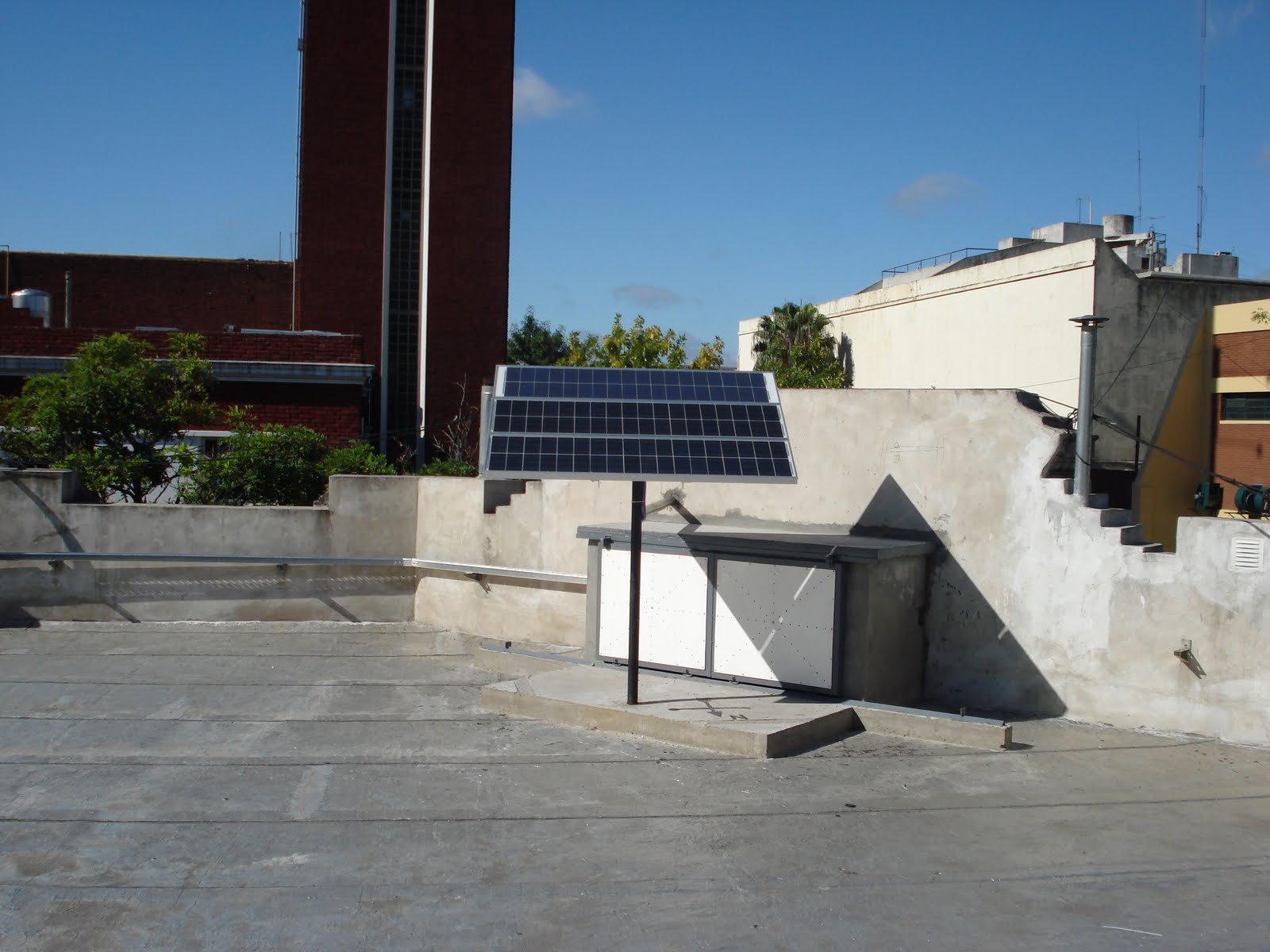 leo@staples.com.ar: ¡Nuestro primer panel solar!