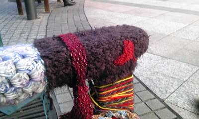 The Pickled Herring: A knit bench