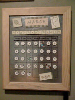 Thinkin' Crafty: Magnet Board Calendars