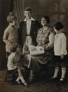 Family History: ELIZABETH TIVEY (nee MARSON) later years