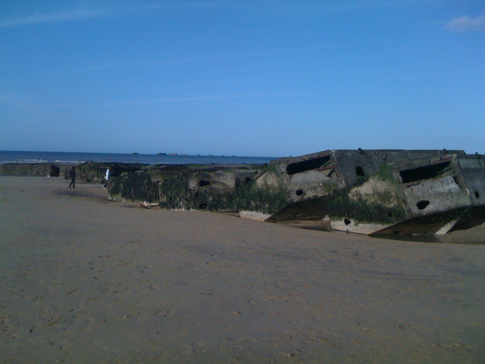 The Arromanches artificial harbor (Mulberry B) | D-Day in Normandy