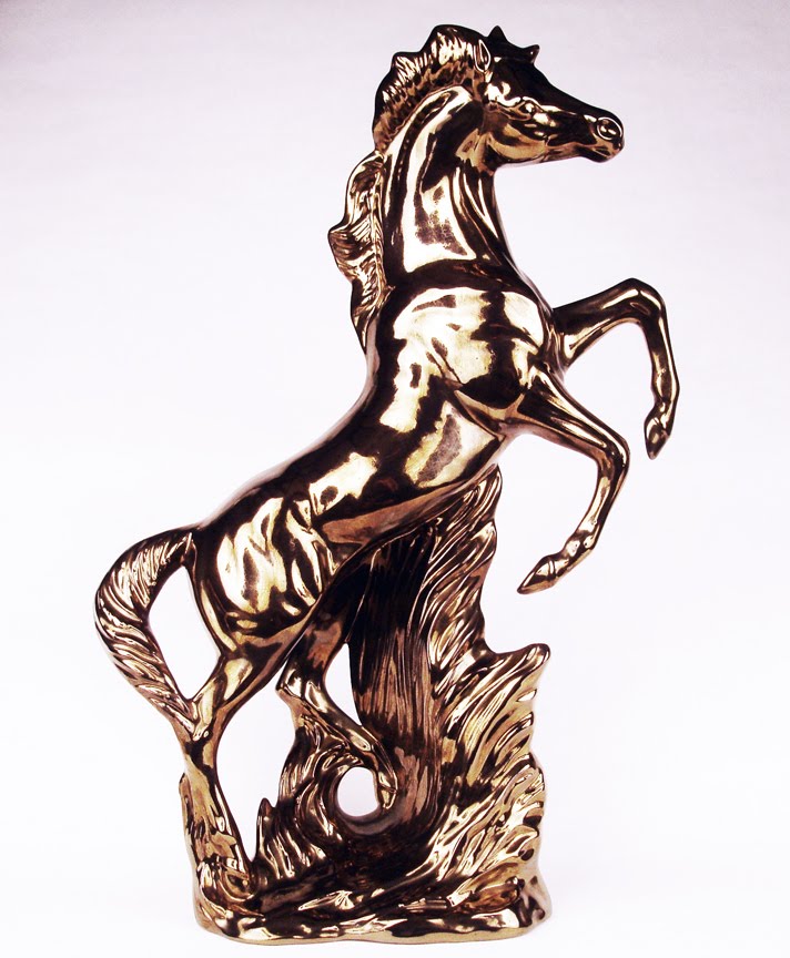 Muddy Hoofprints: The Mystery Horses of Maureen Love