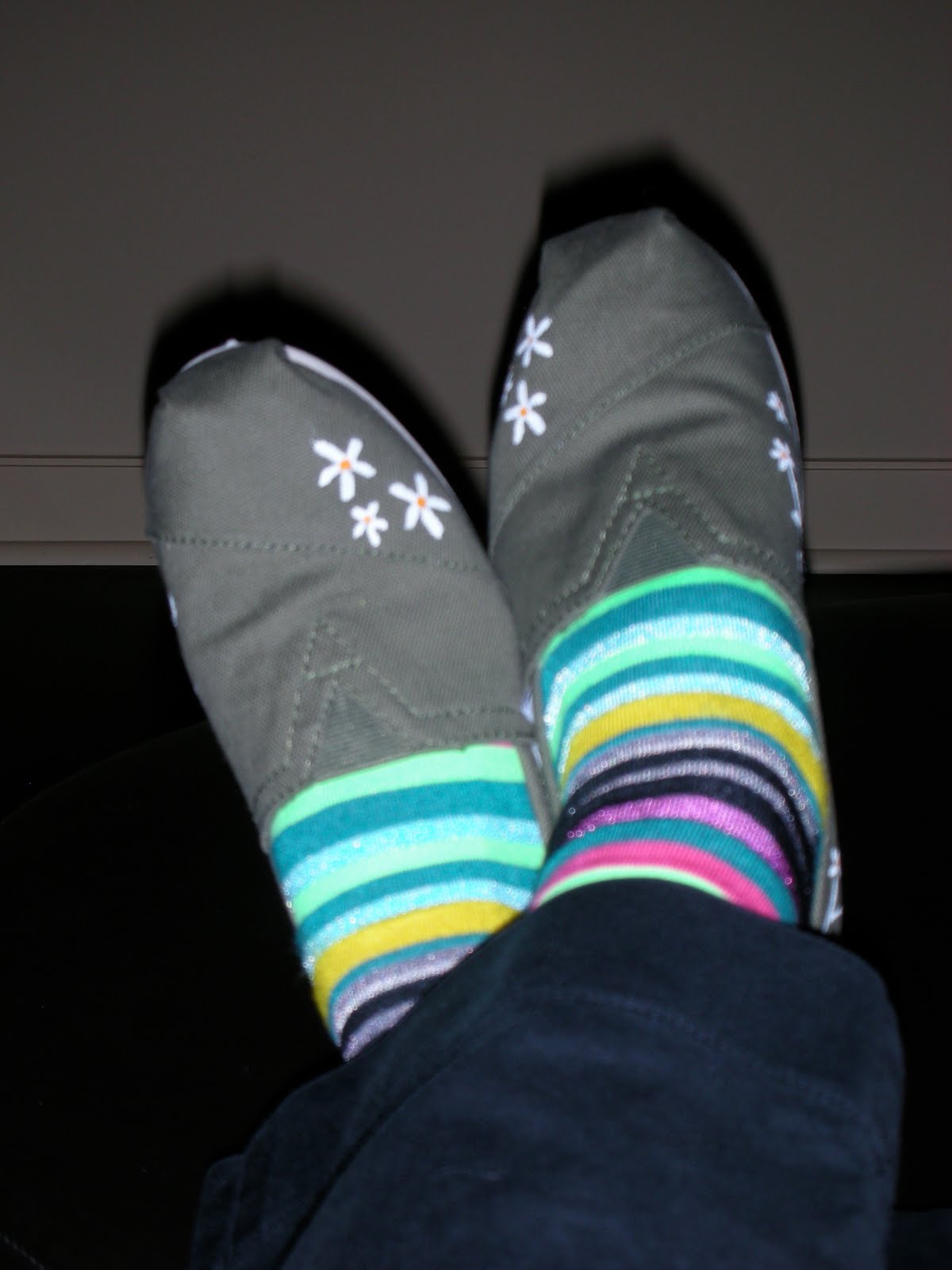 What Socks To Wear With Toms Shoes at Brad Schaffer blog