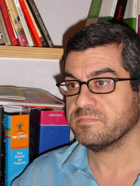 Rubén Castillo publica La cueva de las profecías, una novela juvenil ...