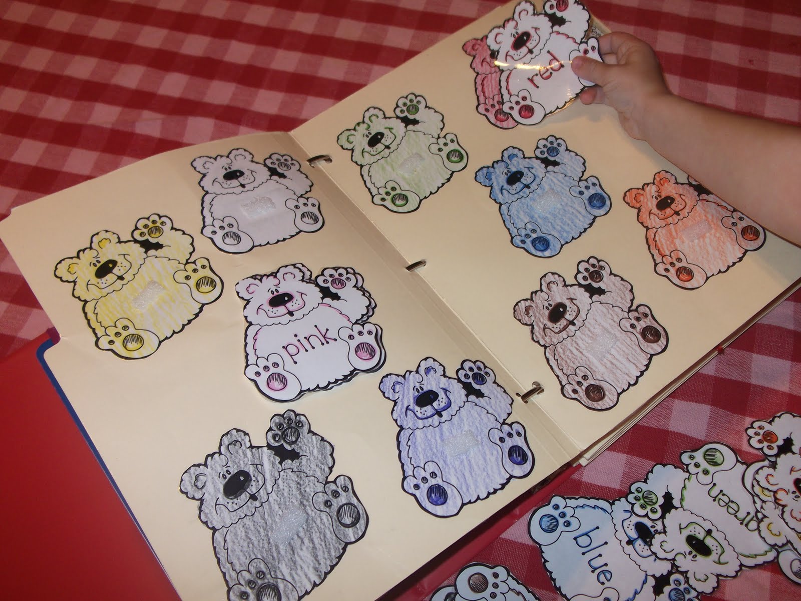 Little Gene Green Bean: Busy Binder