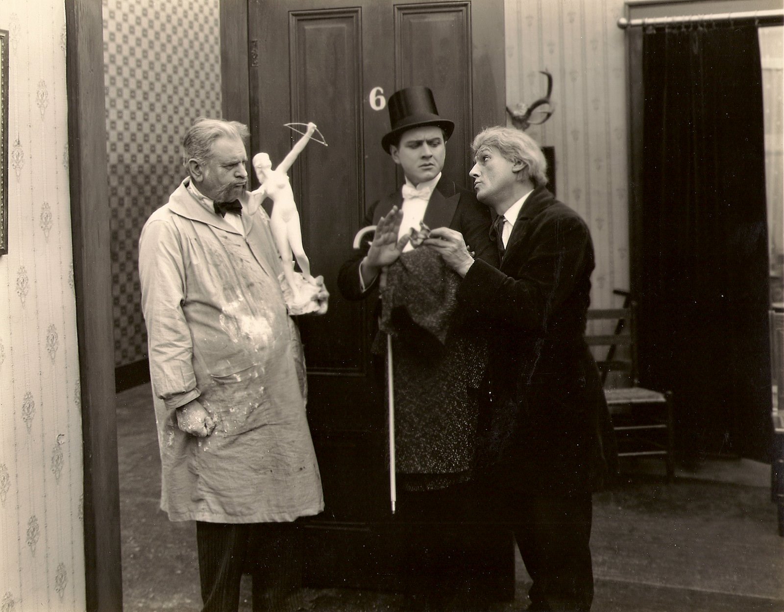 Who Are These Silent Hollywood Stars?: Who are these clumsy actors?