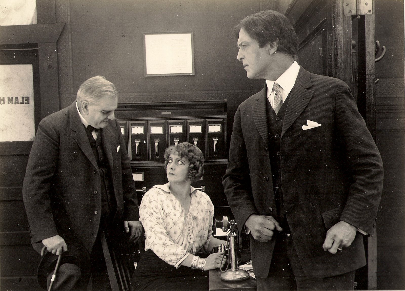 Who Are These Silent Hollywood Stars?: Who are these busy actors?