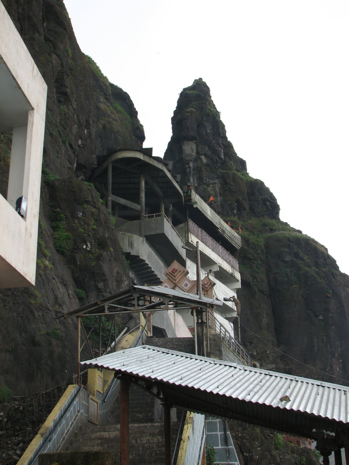 Hill Temples: Saptashrungi Devi temple