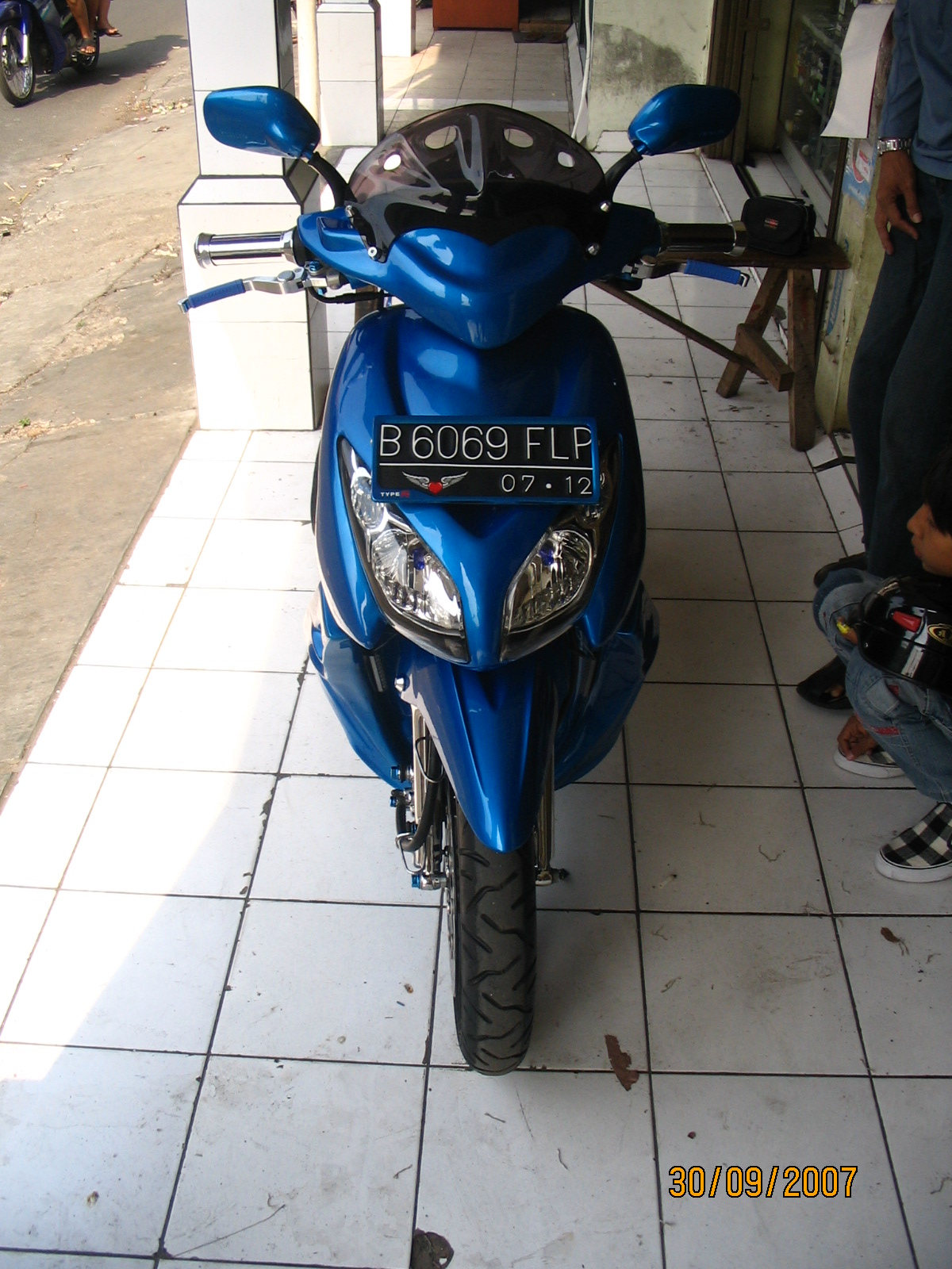 MODFIKASI YAMAHA MIO 2007 BLUE SPORTY