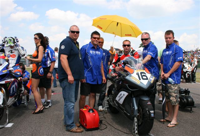 Latest news.: KARL( BOMBER) HARRIS ON THE R1 SUPERBIKE / BSB MALLORY ...