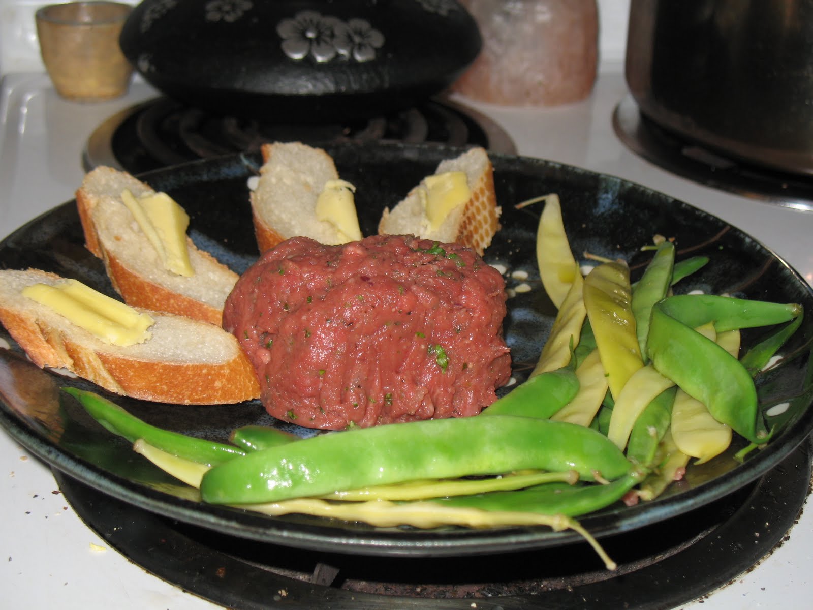 Sara's Urban Garden: Beef Tartare- oh my!