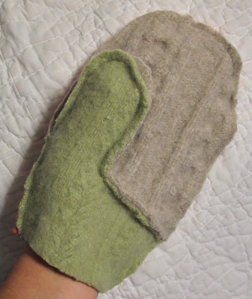 Resweater: Tutorial Tuesday - Recycled Wool Mittens & Mitten Doublers