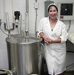 Spinning Spider Creamery: Artisan Cheese