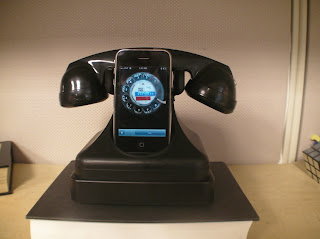 Hardly Wisdom: Retro Rotary Phone iPhone Dock
