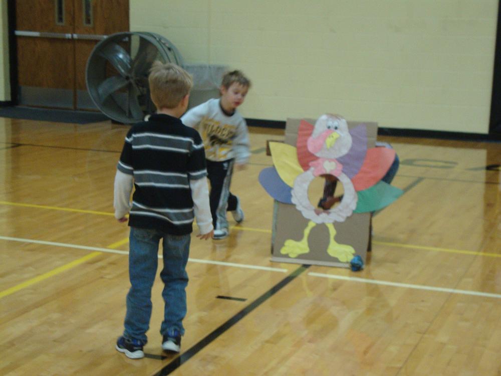 It's Elementary!: Thanksgiving Stations during PE classes with Miss Willer