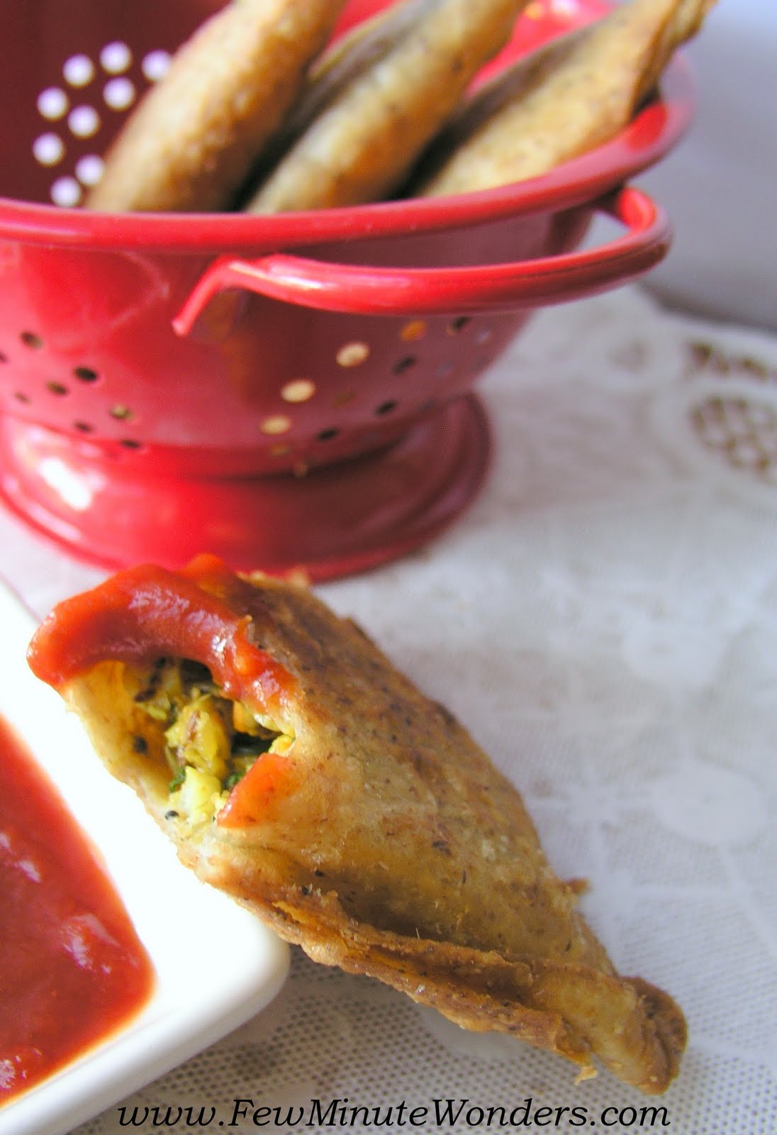 Vegatable Paneer Samosa - Few Minute Wonders