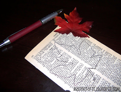 DIY BOOK PAGE LEAVES!