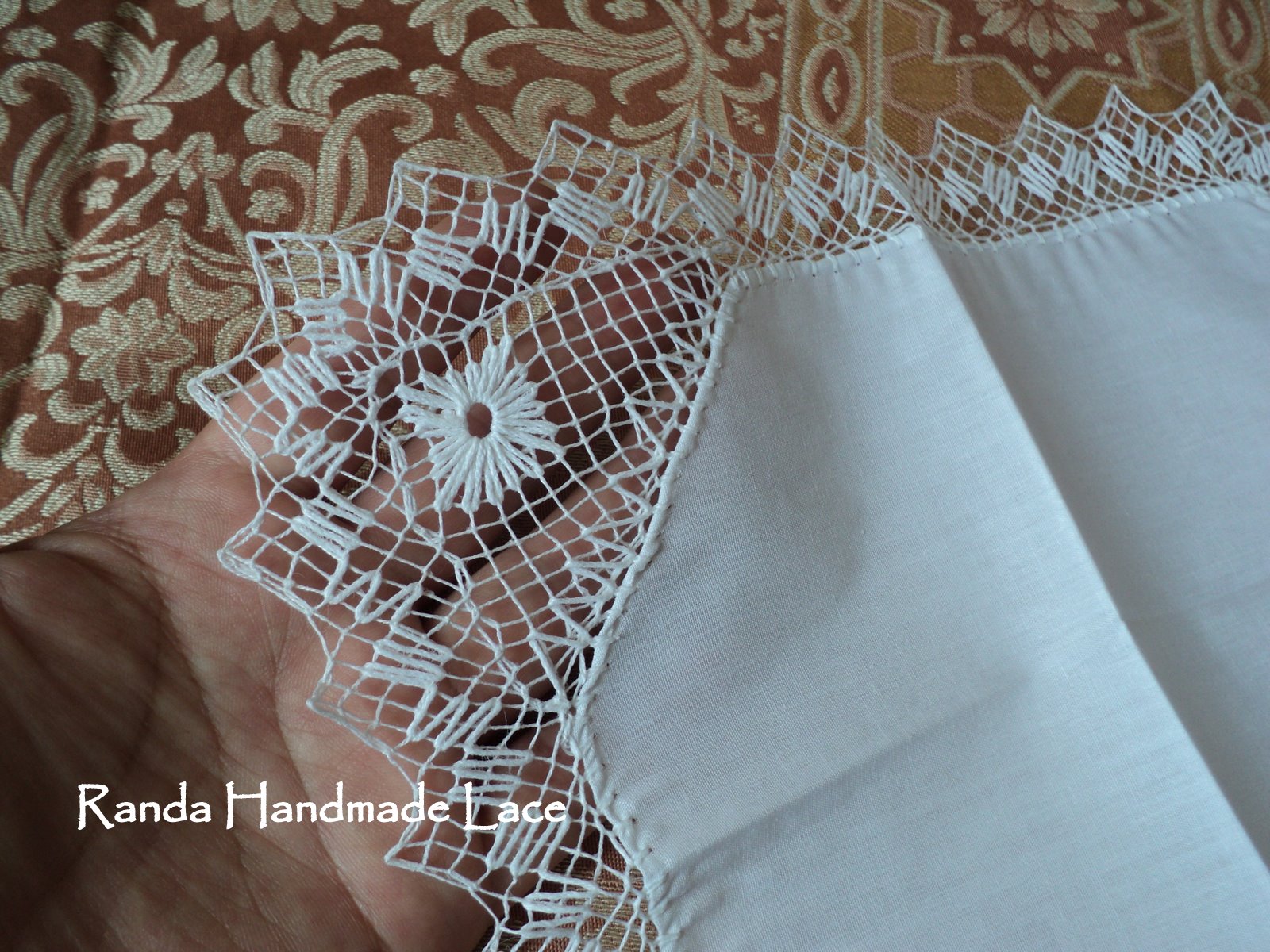 Randa Handmade Lace: Un libro sobre Randa/ A book about Randa
