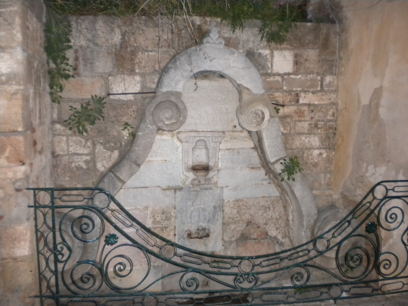 Travel Wanderings: Παλαιά πόλη Ναυπλίου:άρωμα μιας άλλης εποχής - Μέρος 1