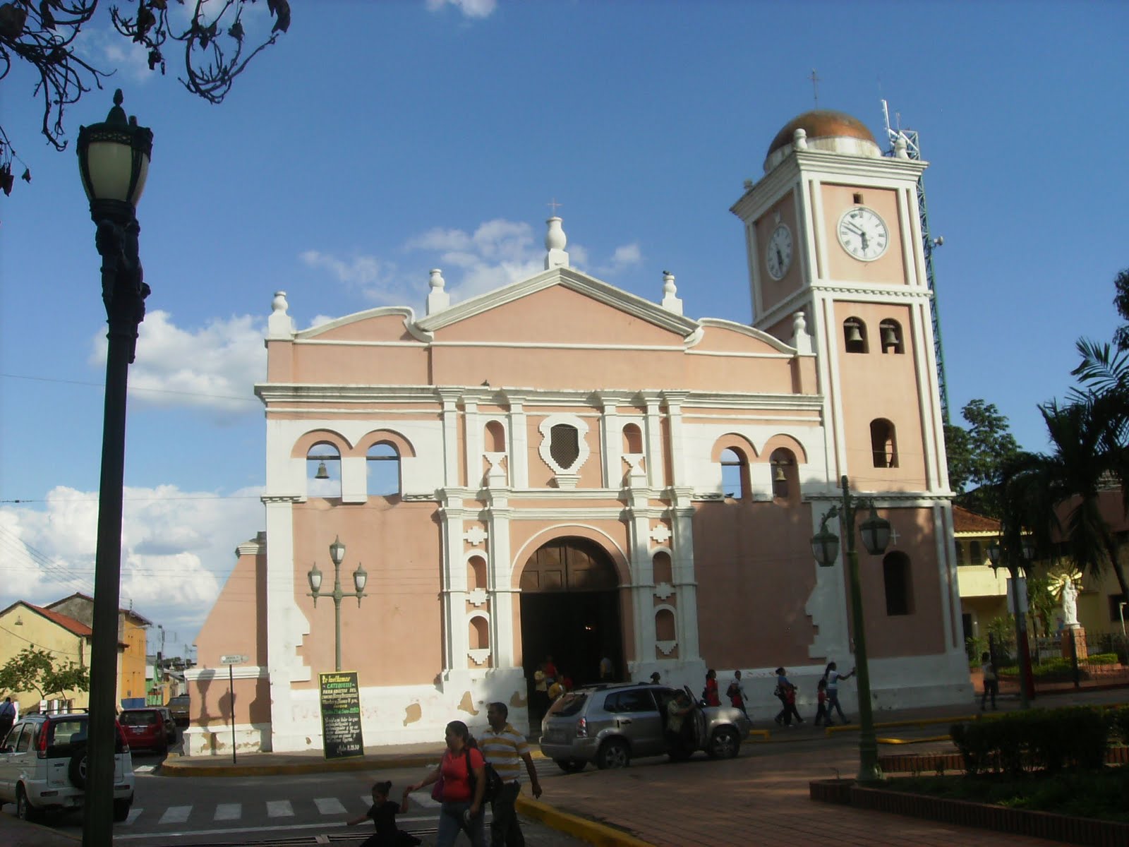 CONOCIENDO A VENEZUELA: BARINAS.2010