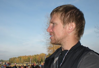 i spåren ...: 25-manna med tre VSK-lag i mål ...