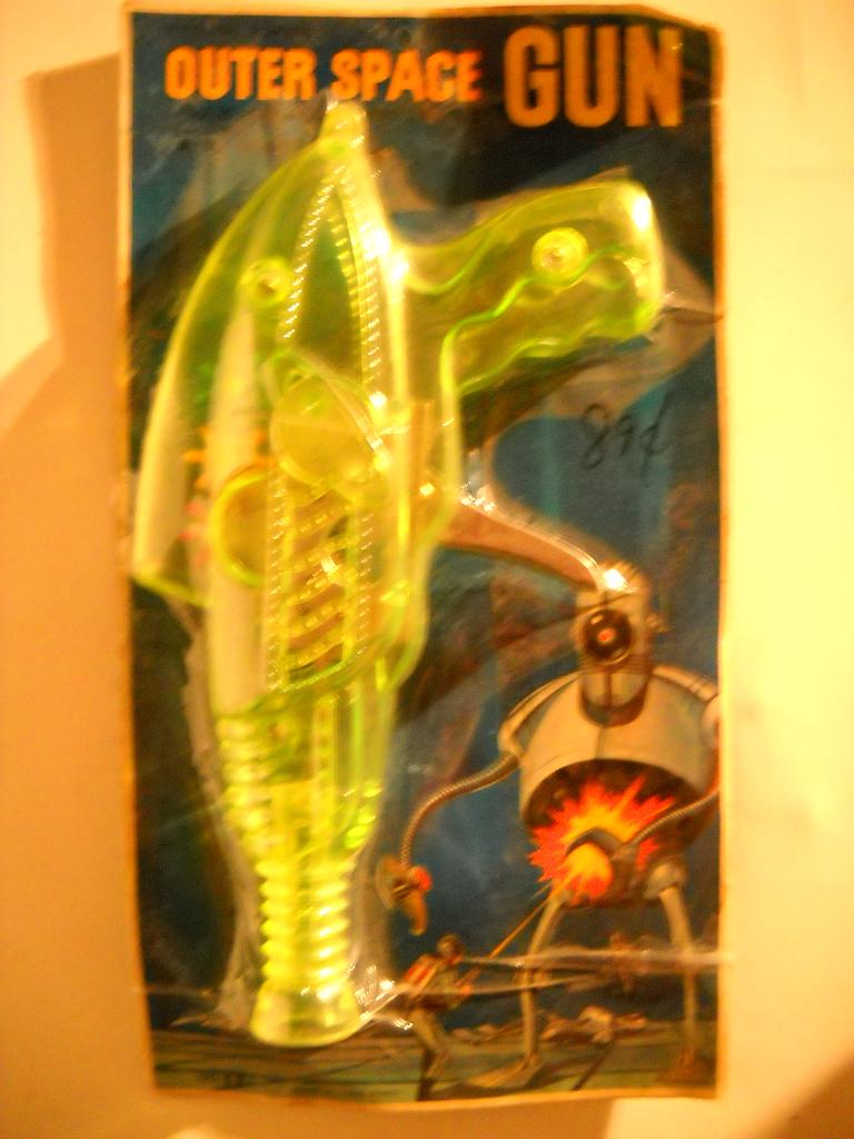 SPACESHIPS, SPACE STATIONS & ALIENS: # 22 TRANSPARENT FRICTION POWERED ...