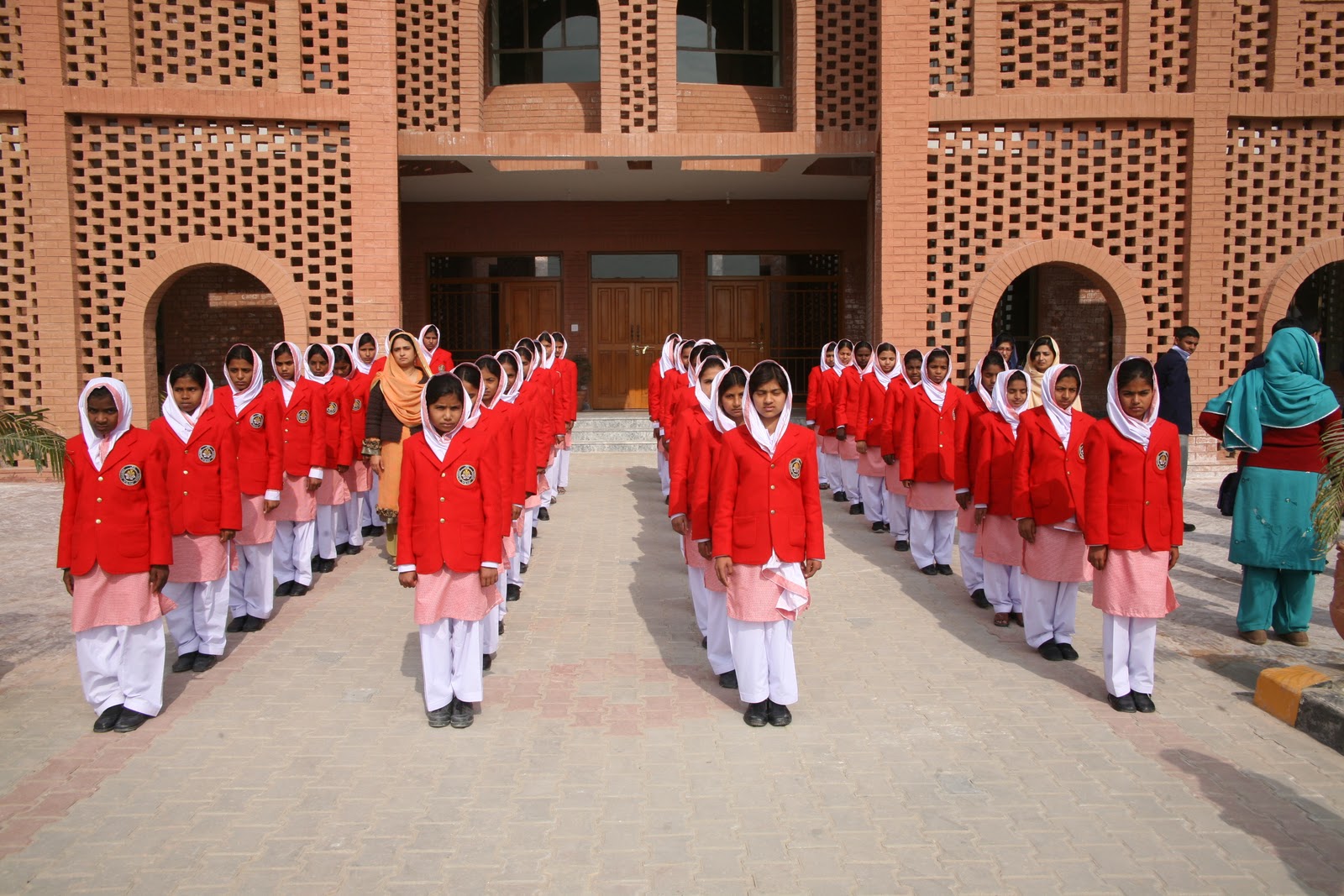 danish school hasilpur: danish school pics