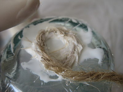 CraftyRie: Tutorial.... How to make a glue-string bowl