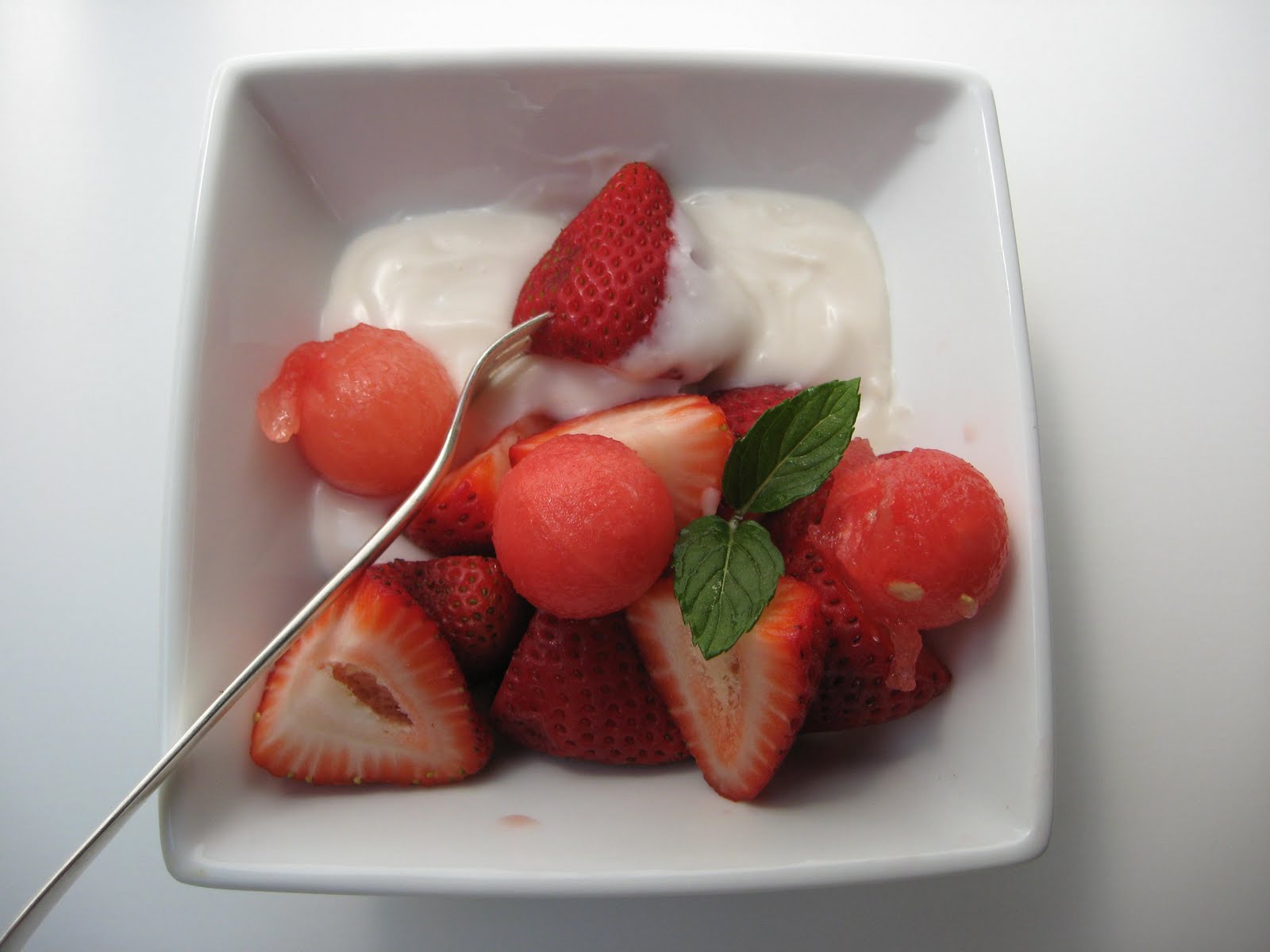 she's in the kitchen: eight strawberry desserts