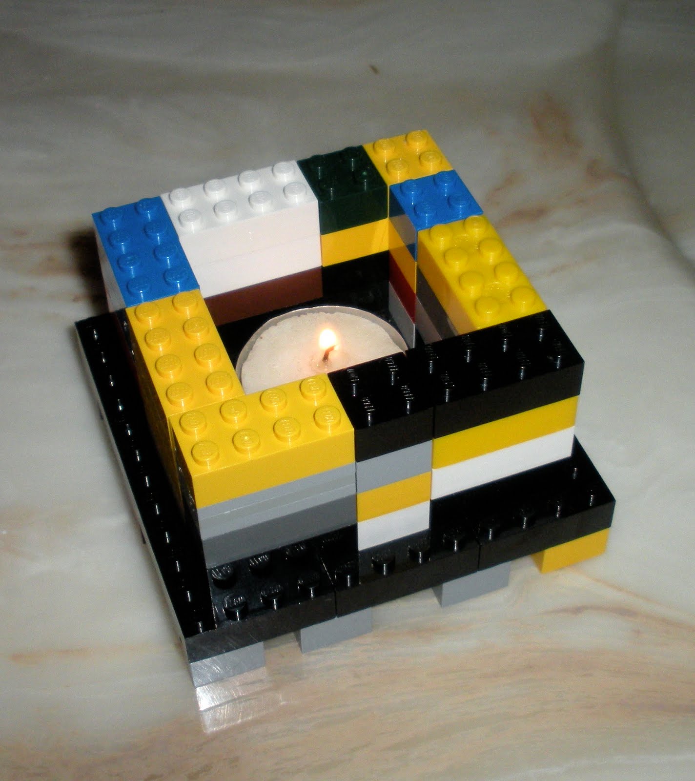 LEGO Quest Kids: Illumination Photos