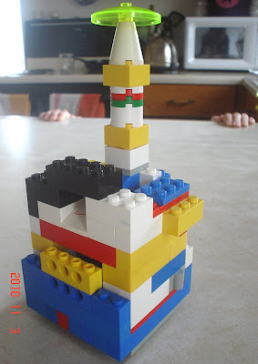 LEGO Quest Kids: 2 Cups of Random Bricks Photos